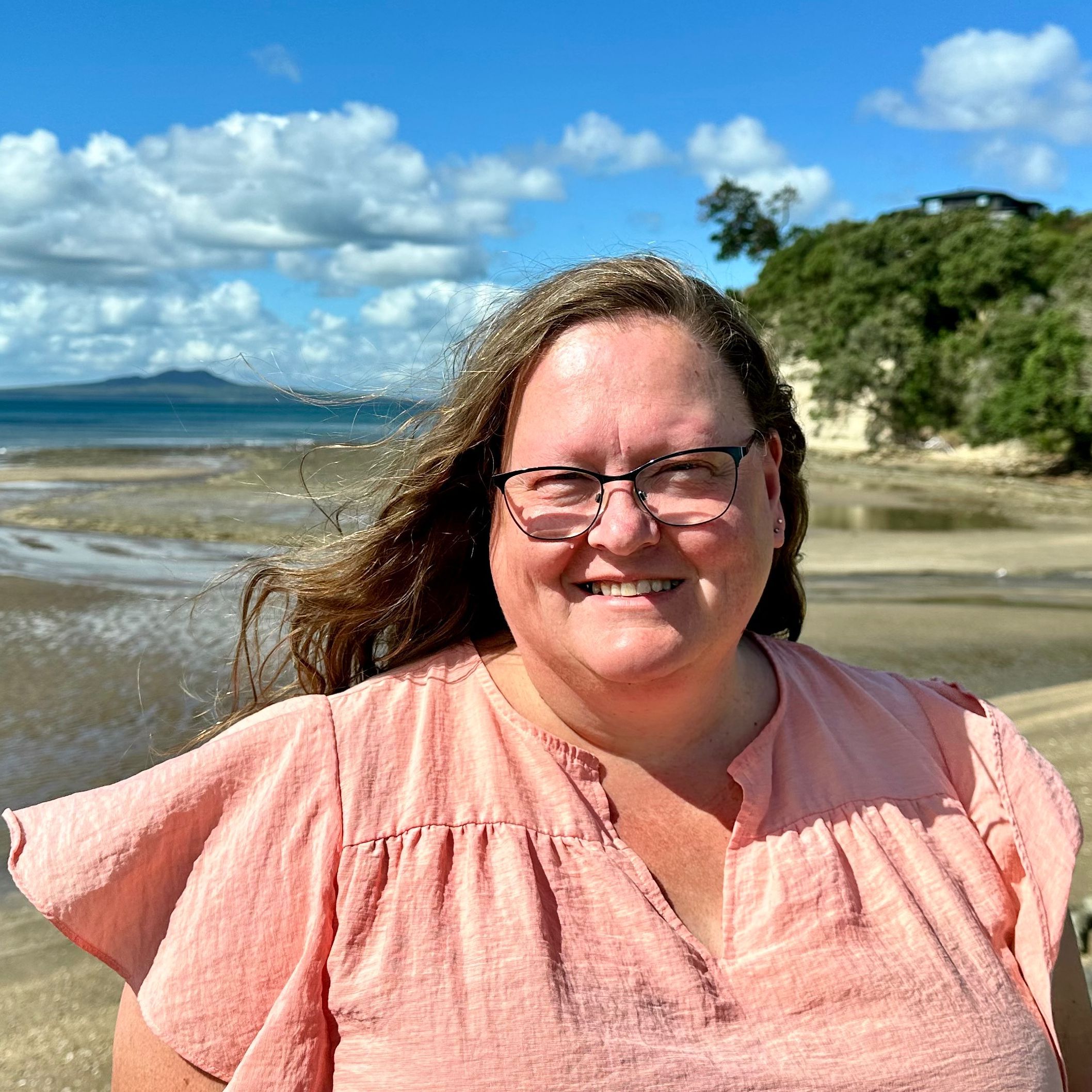 Simone Ross - realestate.co.nz